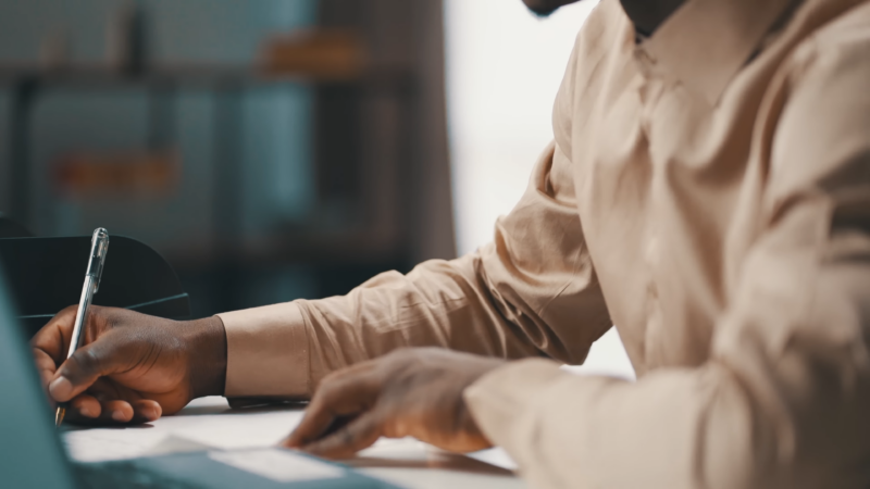 How to Write an Interview Paper: 11 Tips for Crafting a Compelling ...