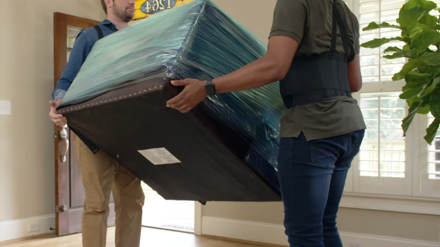 10 Tips for Moving Large Furniture: Clever Hacks for a Smooth ...